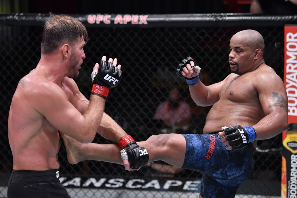 UFC 252 Breakdown: Miocic wins unanimous decision to solidify himself ...